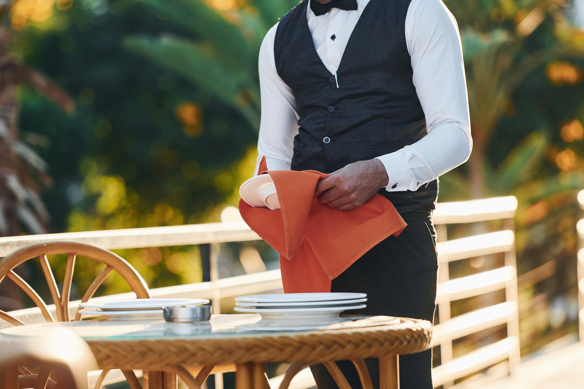 Smart Linen Management for Busy Restaurants
